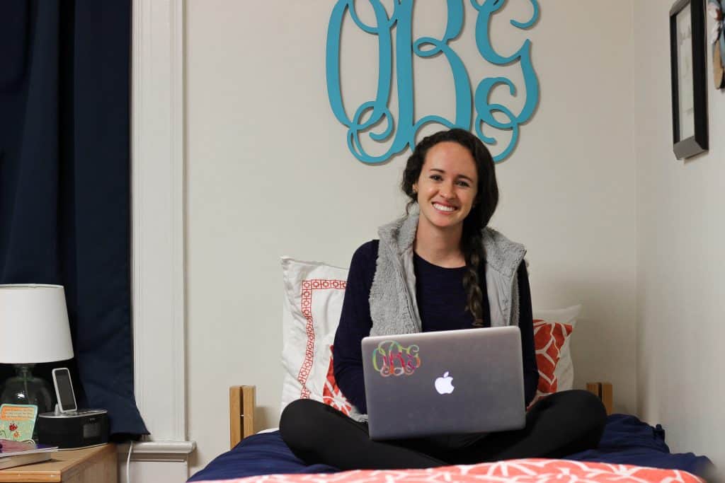 A College Girl's Guide to Starting a Blog - Healthy Liv