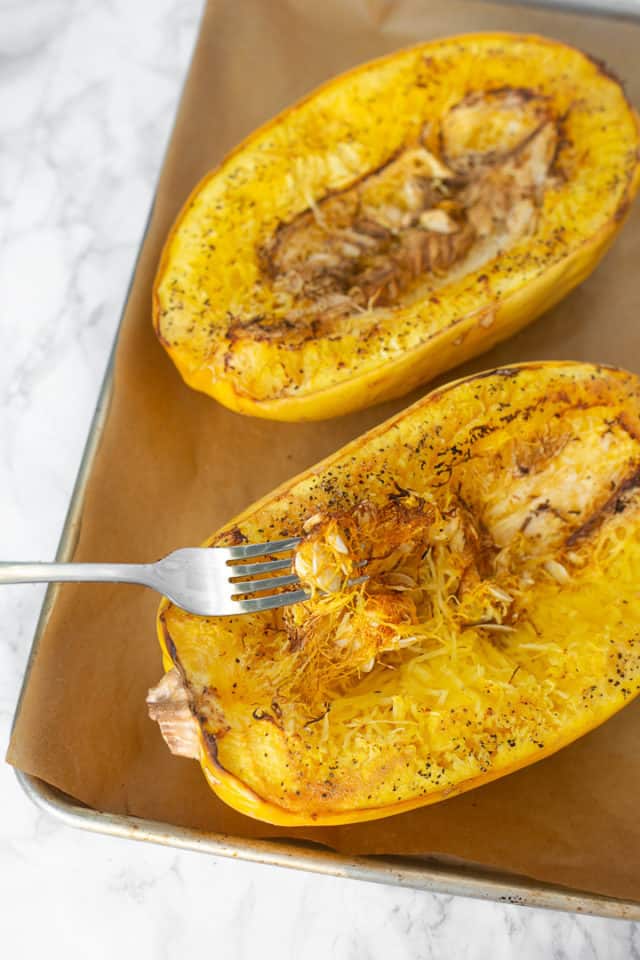 5-Ingredient Chicken Pesto Spaghetti Squash (Paleo, Whole30) - Healthy Liv